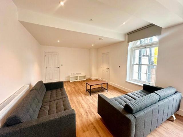 2 Bedroom Apartment To Rent In Knight & Whitehall House, Carlton Street, Nottingham, Nottinghamshire, NG1