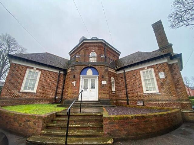 2 Bedroom Apartment To Rent In Orchard Court, Coventry Road, Coleshill B46