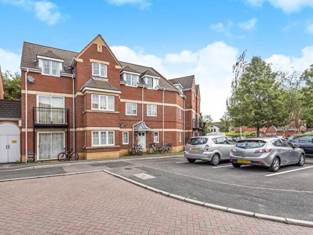 2 Bedroom Apartment To Rent In Oxford, Headington, OX3