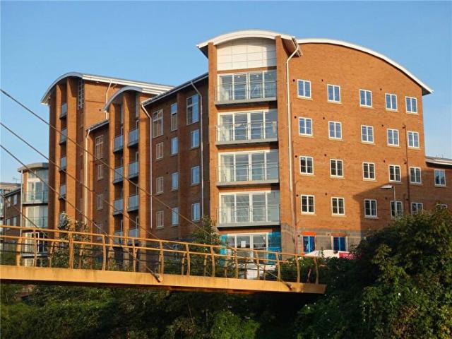 2 Bedroom Apartment To Rent In Lion Court, Southbridge, Northampton, Northamptonshire, NN4