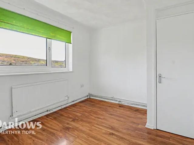2 Bedroom Apartment To Rent In Lluest, Swansea, SA9