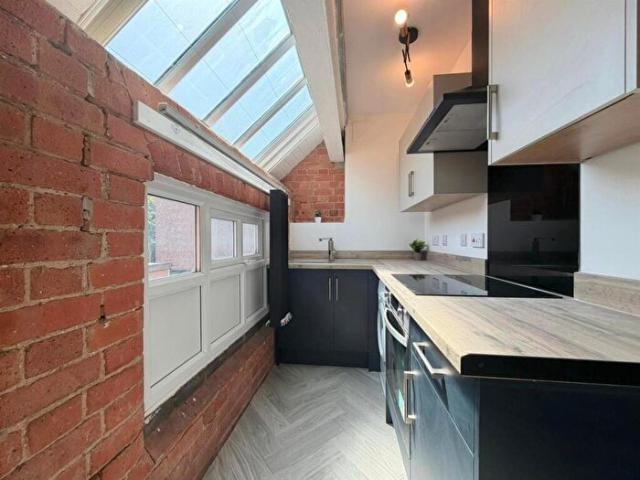 2 Bedroom Apartment To Rent In Luxury Student Apartment York Street, Leicester, LE1