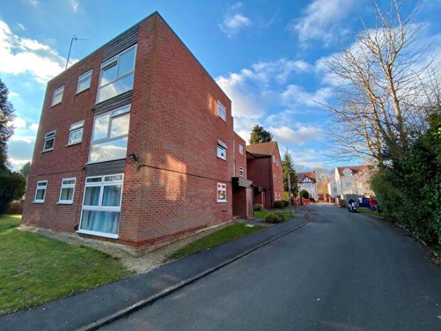 2 Bedroom Apartment To Rent In Manor Court Beech Road, Beech Road, Headington, Oxford, OX3