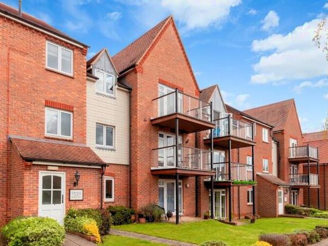 2 Bedroom Apartment To Rent In Marina Way, Abingdon, OX14
