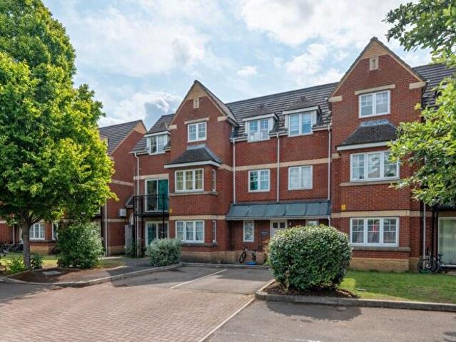 2 Bedroom Apartment To Rent In Meyseys Close, Driftway Court, Headington, Oxford, OX3