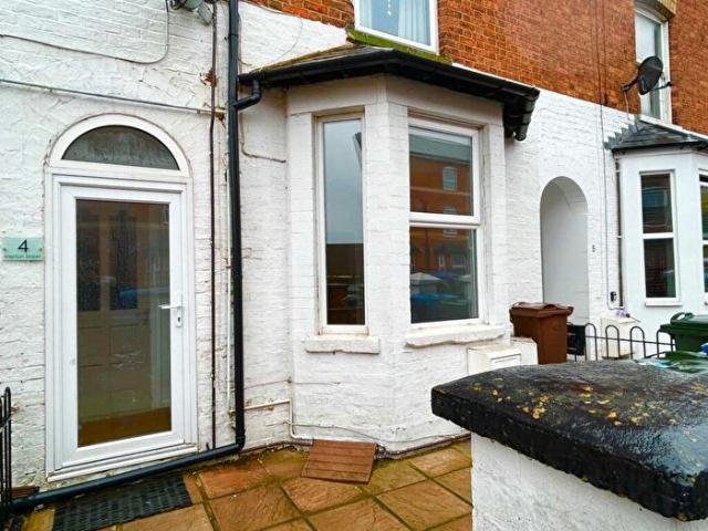 2 Bedroom Apartment To Rent In Merton Street, Banbury, OX16