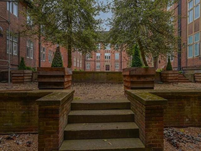 2 Bedroom Apartment To Rent In Middleton House, DE1