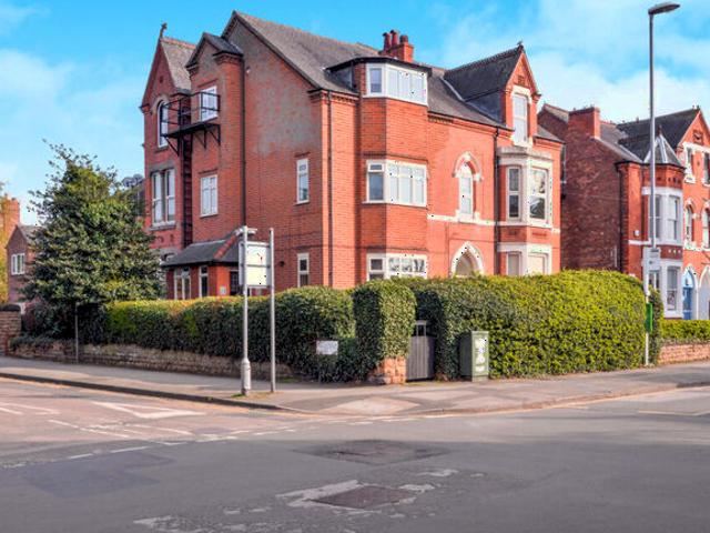 2 Bedroom Apartment To Rent In Musters Road, West Bridgford, NG2