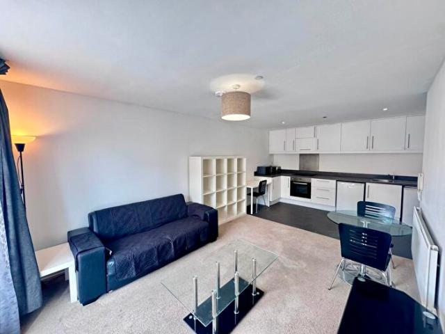 2 Bedroom Apartment To Rent In Nottingham One, City Centre, NG1
