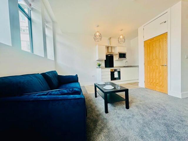 2 Bedroom Apartment To Rent In New To The Market, Castle Gate House, Nottingham, NG1