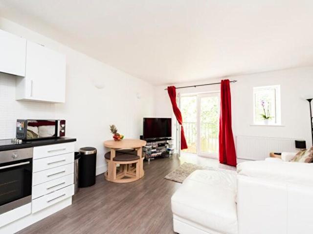 2 Bedroom Apartment To Rent In Nuffield Road, Headington, OX3