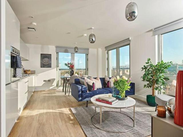2 Bedroom Apartment To Rent In Solstice Apartments, Milton Keynes Milton Keynes, MK9