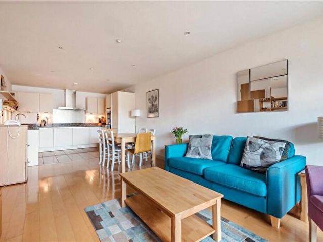2 Bedroom Apartment To Rent In Short Let, OX1