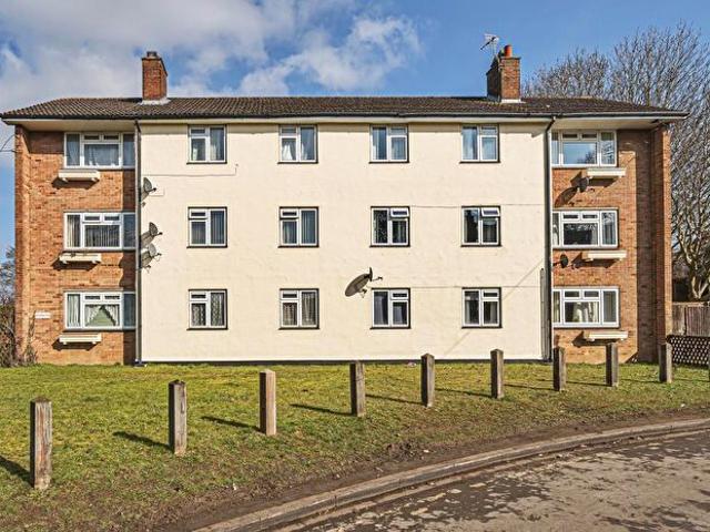 2 Bedroom Apartment To Rent In Slade Close, Headington, OX3