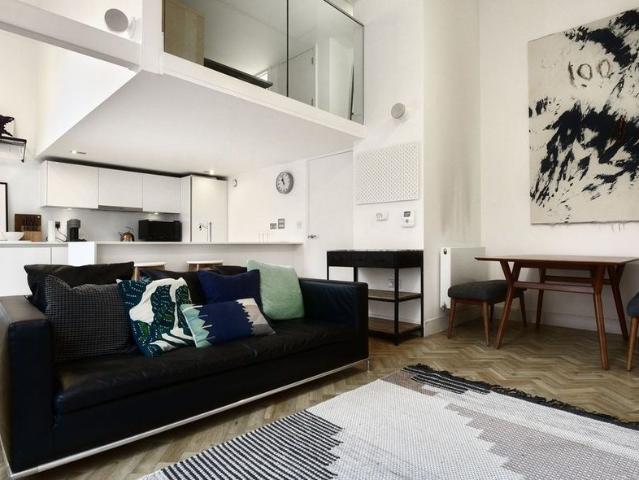 2 Bedroom Apartment to Rent in Spa Road, London, SE16