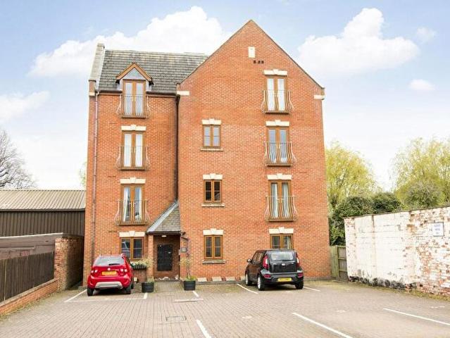 2 Bedroom Apartment To Rent In St. Marys Road, Market Harborough, LE16