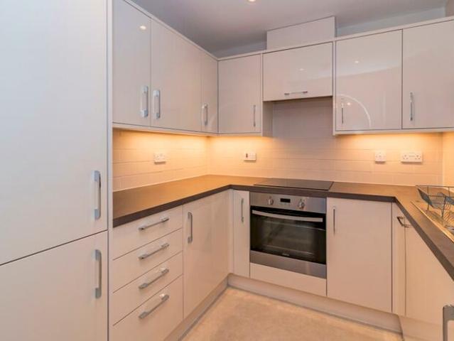 2 Bedroom Apartment To Rent In St Thomas Street, Oxford, OX1