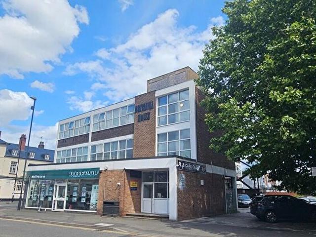 2 Bedroom Apartment To Rent In Station Street, Burton on Trent, DE14