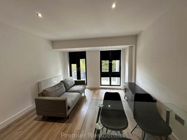 2 Bedroom Apartment To Rent In Streetsbrook, Solihull, B91