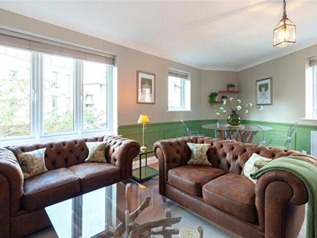 2 Bedroom Apartment To Rent In Swan Court Short Let, OX1