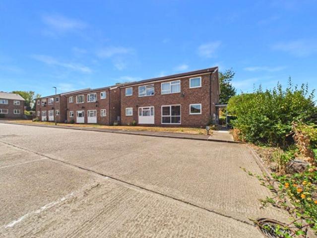 2 Bedroom Apartment To Rent In Parliament Road, Thame, Oxfordshire, OX9