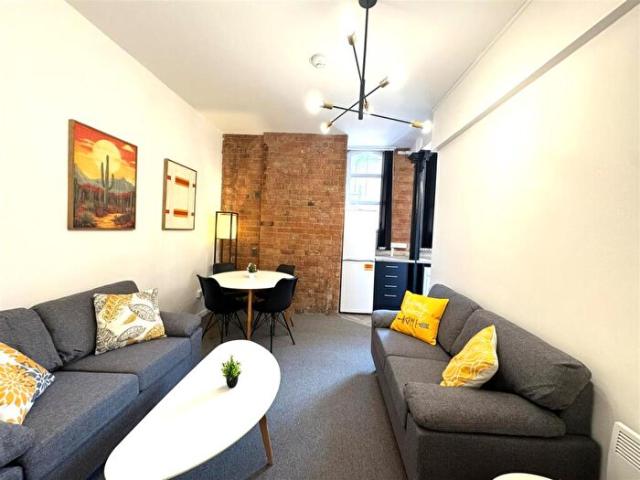 2 Bedroom Apartment To Rent In Professional Apartment York Street, Leicester, LE1