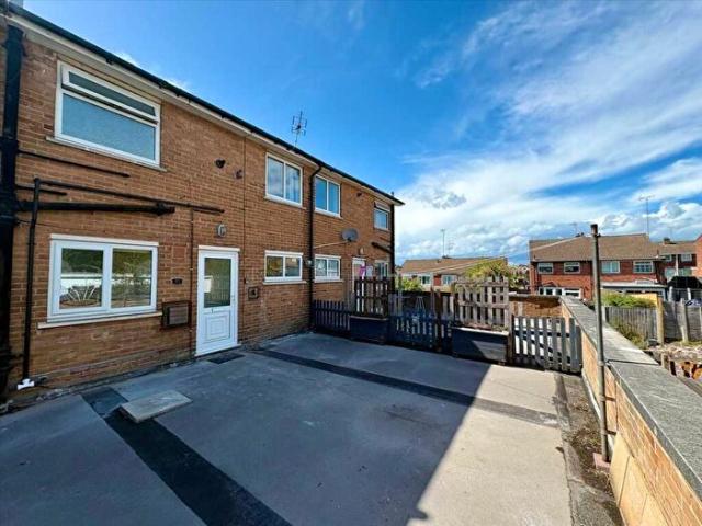 2 Bedroom Apartment To Rent In Wolds Drive, Keyworth, Nottingham, NG12
