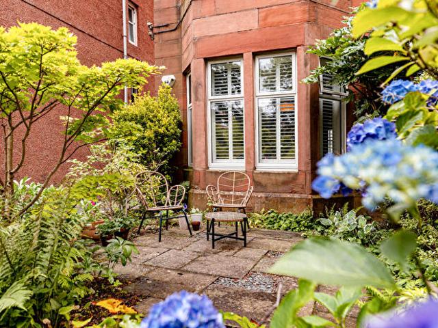 2 Bedroom Apartment To Rent In Woodcroft Avenue, Glasgow, G11