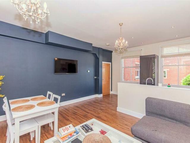 2 Bedroom Apartment To Rent In Woodstock Road, Central North Oxford, OX2