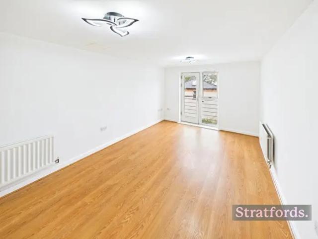 2 Bedroom Apartment To Rent In Watling Street, Bletchley, MK2