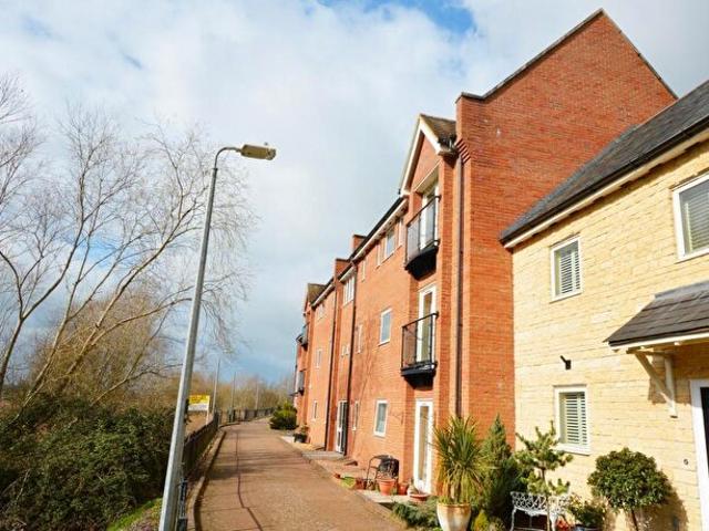 2 Bedroom Apartment To Rent In Wagstaff Way, Olney, MK46