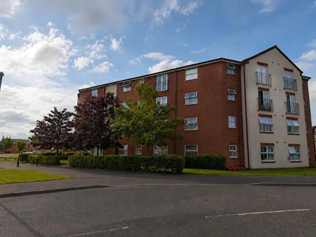 2 Bedroom Apartment To Rent In Wharf Lane, Solihull, B91