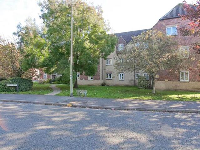 2 Bedroom Apartment To Rent In Willowbrook, Abingdon, OX14