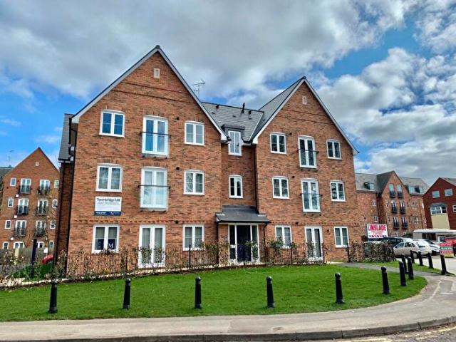 2 Bedroom Apartment To Rent In Townbridge Mill, LU7