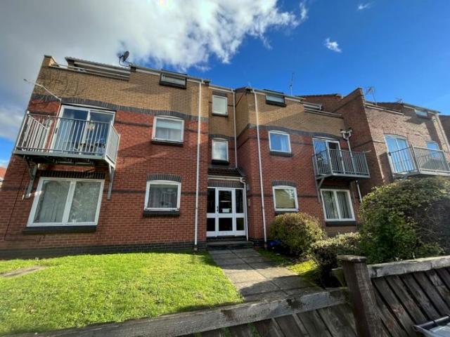 2 Bedroom Apartment To Rent In Tonnelier Road, Dunkirk, Nottingham, NG7