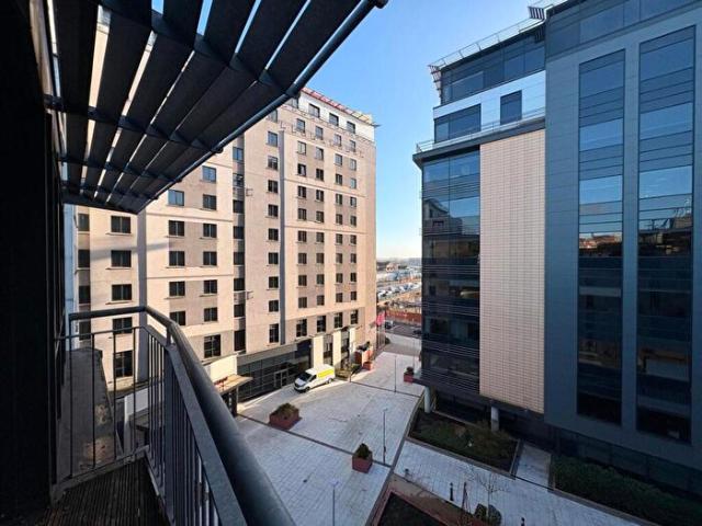 2 Bedroom Apartment To Rent In The Atrium, Waterfront Plaza, Nottingham, NG2