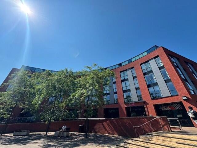 2 Bedroom Apartment To Rent In The Circle, New Walk Place, Leicester, LE1