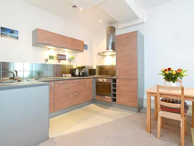 2 Bedroom Apartment To Rent In The Establishment, Broadway, Lace Market, NG1