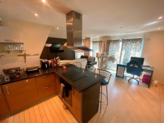 2 Bedroom Apartment To Rent In The Habitat, Lace Market, NG1