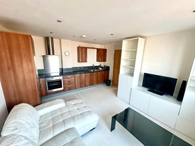 2 Bedroom Apartment To Rent In The Living Quarter, St. Marys Gate, Nottingham, Nottinghamshire, NG1