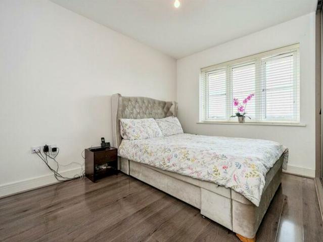 2 Bedroom Apartment To Rent In Trinity Court, Aylesbury Street, Bletchley, MK2