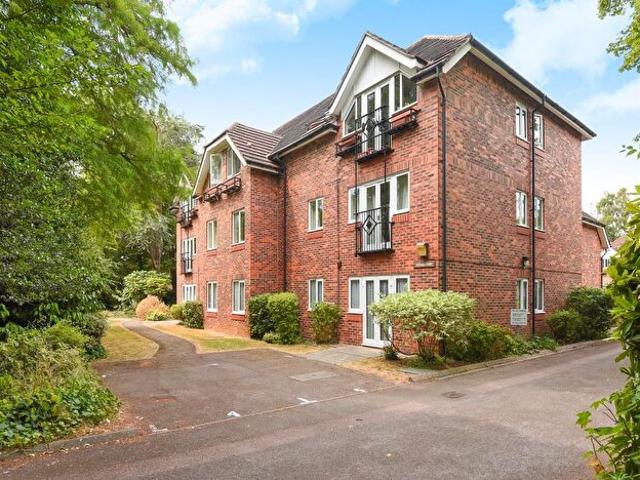 2 Bedroom Apartment To Rent In Victoria Court, Headington, OX3
