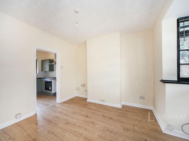 2 bedroom apartment to rent Icknield Road, Luton, Bedfordshire, LU3