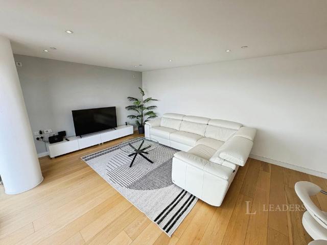 2 bedroom apartment to rent Ocean Way, Southampton, Hampshire, SO14