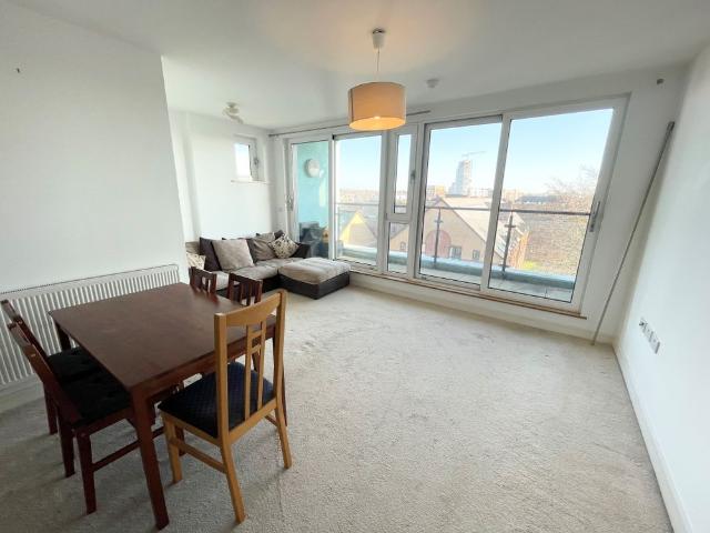 2 bedroom apartment to rent Ocean Way, Southampton, SO14