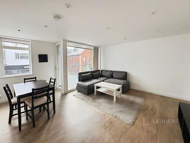 2 bedroom apartment to rent Oxford Street, Leamington Spa, Warwickshire, CV32