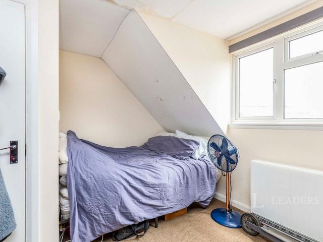 2 bedroom apartment to rent Lower Station Road, Billingshurst, West Sussex, RH14