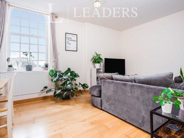2 bedroom apartment to rent Lockhart Court, Colwell Road, Haywards Heath, RH16