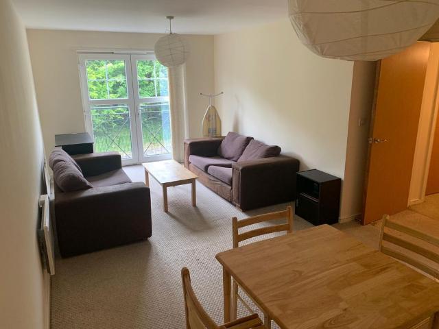 2 bedroom apartment to rent Ladybarn Lane, Fallowfield, Manchester, M14