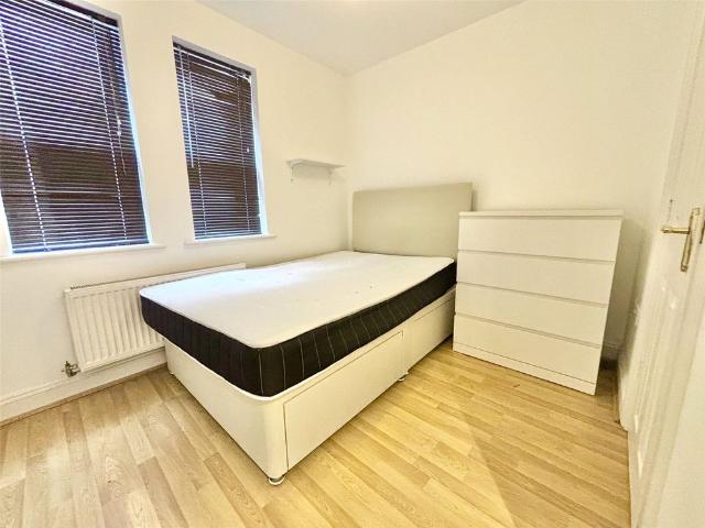 2 bedroom apartment to rent Linden Road, Bedford, Bedfordshire, MK40